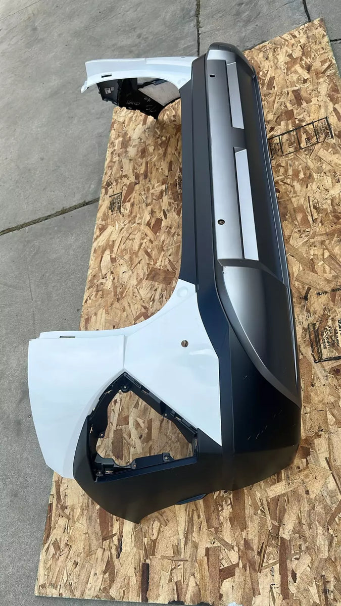 2024 Hyundai KONA LIMITED REAR BUMPER WITH SENSOR HOLE ⭐OEM⭐ 86650BE02 ...